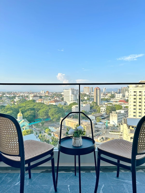 The Astra Sky River High Fl Mountview 2 Bedder In Chiang Mai Tha Phae Gate - Chiang Mai