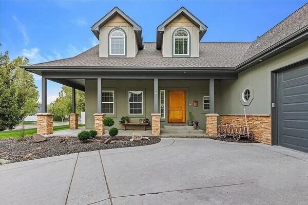 Minutes From I-84, Near Bsu, Hospitals, Ford Idaho Center, Wahooz/roaring Spring - Meridian, ID