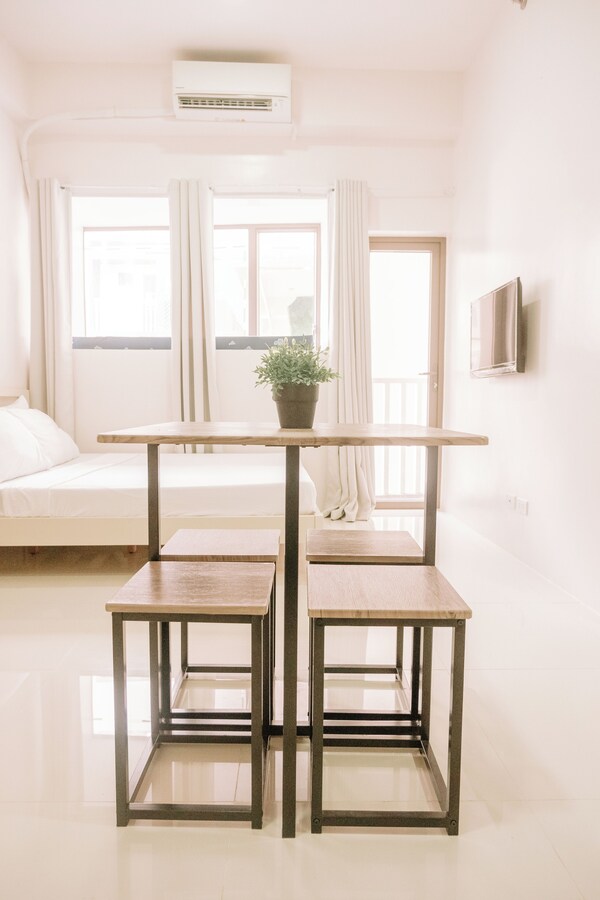 Urban Nest With A View - Iloilo City