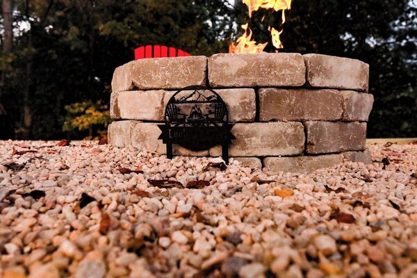 Lookout Lodge · Mountain Views! Private, Hot Tub, & Game Room. - Pigeon Forge, TN