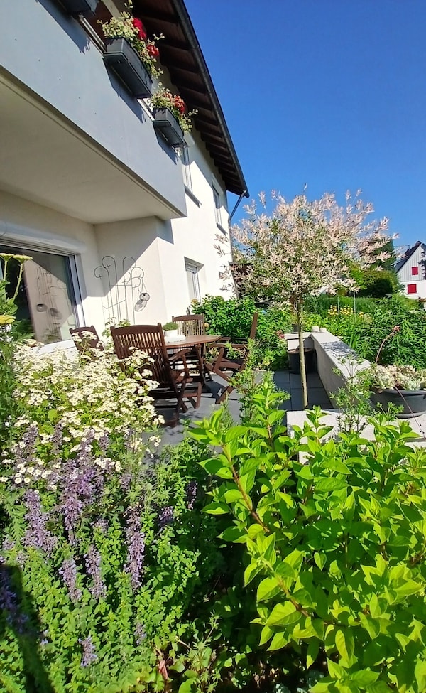 Ferienwohnung 'Flora' Mit Privatterrasse Und Wi-fi - Stockach