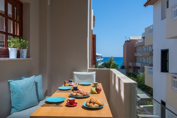 Experience Comfort & Luxury At Nissos Home, Hersonissos - Sleeps 8, Plunge Pool - Chersonisos