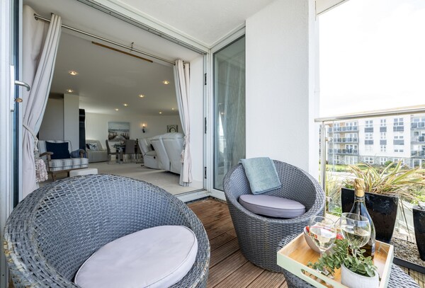 2 Bolowthas Court Is A Beautifully Designed Three-bedroom Apartment - 紐奎