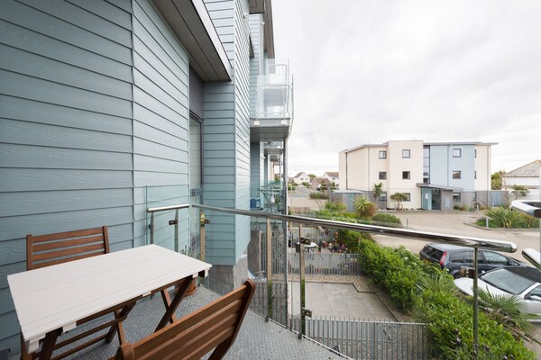 41 Tre Lowen Is The Perfect Coastal Retreat, Offering A Stylish, One-bed Apt - Newquay