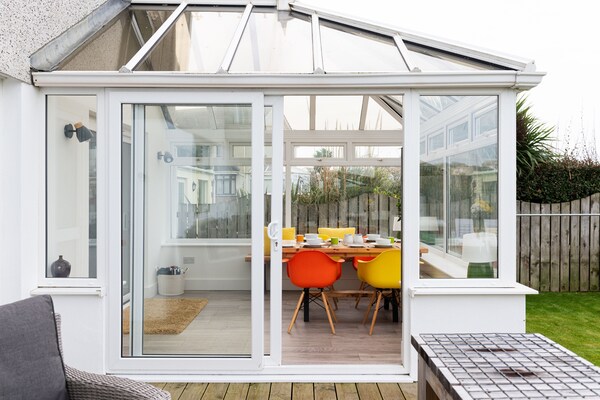 Mermaid Gaze Is The Perfect Coastal Retreat For Families Or Couples - Newquay