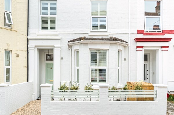 Coral House - Luxury Cottages - Bournemouth