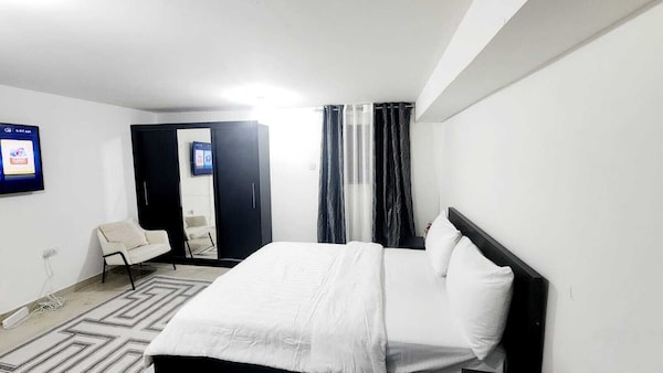 Charming Bed & Breakfast With Wifi, Ac In Fabulous Abu Dhabi - Abu Dhabi