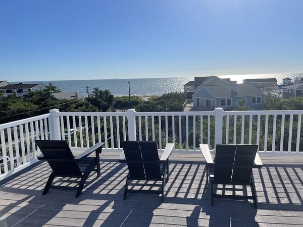 Luxurious Dewey Beach Home: Ocean Views, Pool, Hot Tub & Near North Indian Beach - Rehoboth Beach, DE