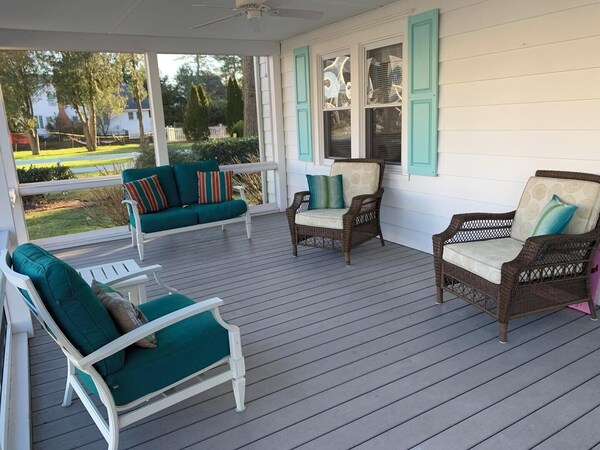 Quaint 4br Beach Cottage W/ Screened Porch  Walk To Beach & Shops! - Dewey Beach, DE