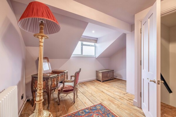 4 Bed Deluxe Apartment With Beautiful Castle View - Windsor