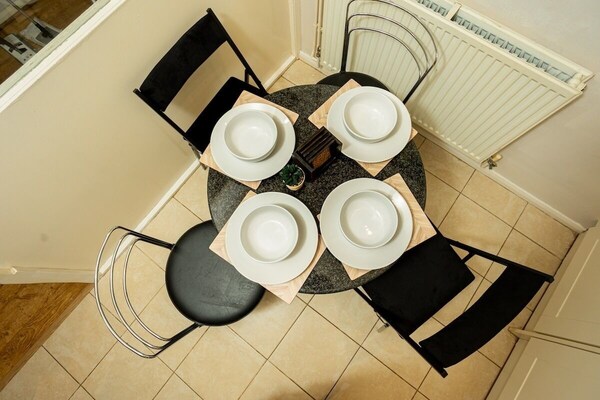 Cosy Home In Central Warwick - Royal Leamington Spa