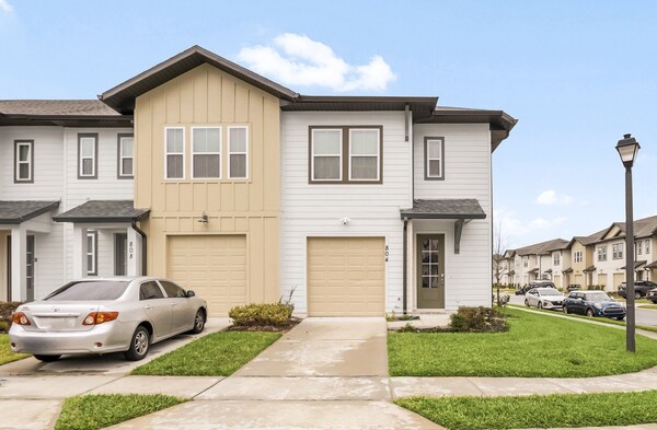 Luxury Resort Community Close To Disney - Davenport, FL