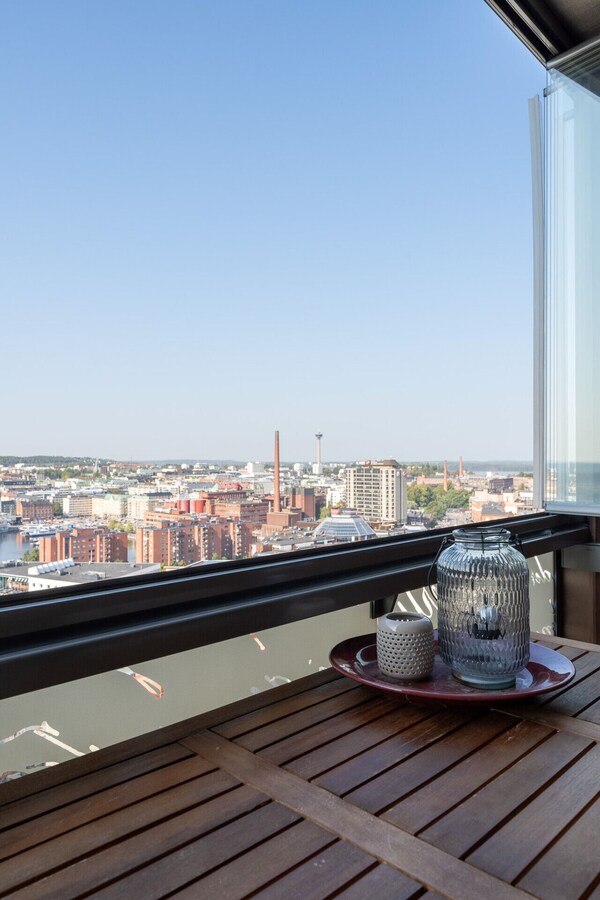 Modern 1br Apt With Amazing Views, Balcony & Sauna - Tampere