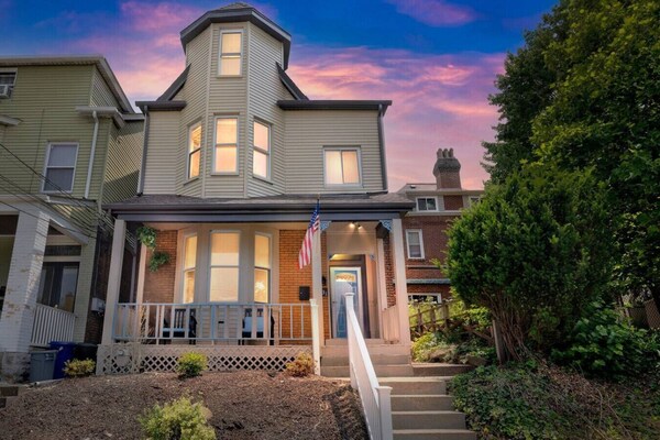 5bdrm Gem With Arcade - Mt Wash - Pittsburgh, PA