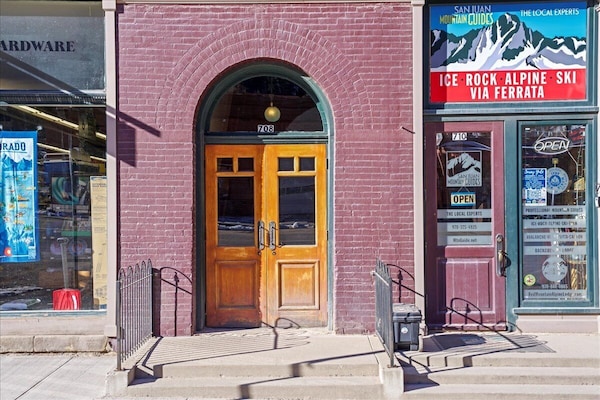Story Block Loft 2bedroom/2bath Prime Location! - Ouray, CO