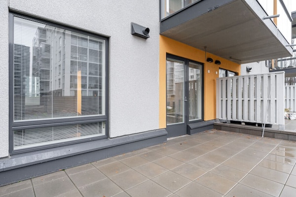 Ground Floor Apartment Close To Tram Line & Shopping - Tampere