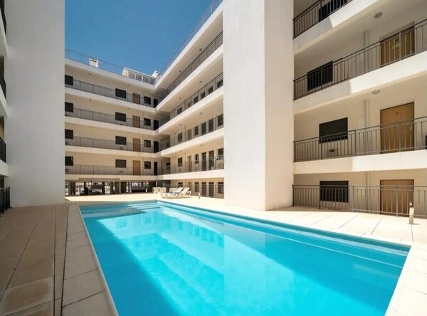 In The Centre Of Olhão, Parking, Pool, Bbq, A/c, 3 Min Walk From The Pier - Olhão