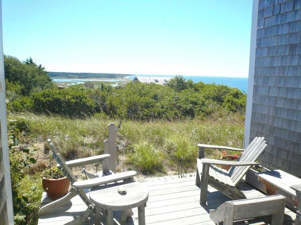 Tranquil 3-bedroom Truro Cabin On Corn Hill  Steps To Bay, Stunning Views! - Wellfleet, MA