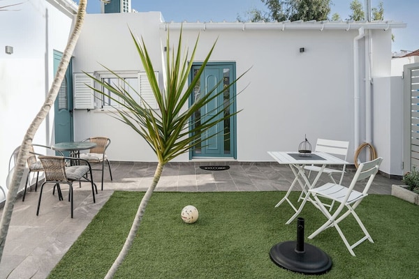 M City Apartments | Garden 1 | 100m From The Beach - Chania