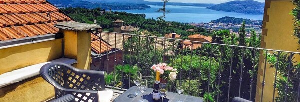 Detached 6½-room House With 2 Terraces, A Hillside Garden, A Balcony And A Roof Terrace - Verbania