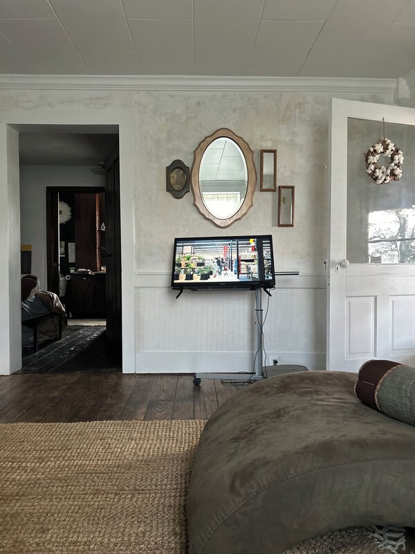 4-bedroom Bed & Breakfast In Charming Hideaway 1800's Home! - Ohio