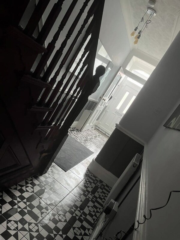 Stunning Spacious Home - 3 Minutes To The Beach/tower - Pets/families Welcome - Blackpool