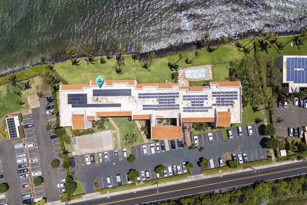 Sale!  Lauloa 410 - Top Floor, Direct Ocean Front, Stunning Renovation, Split Ac - Maui, HI