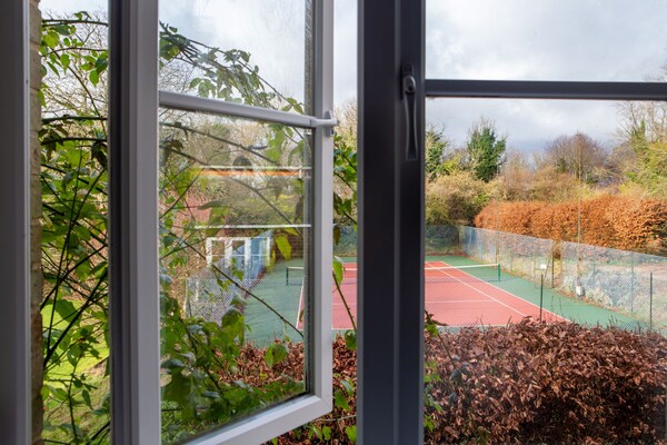 Cosy Annexe - Romantic Escape | Sleeps 2 | Hot Tub | Bbq | Patio | Wi-fi | Log Burner - Dorset