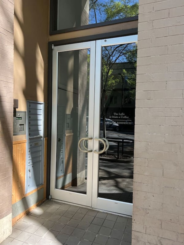 Central Main Street Condo In Historic Building - Greenville, SC