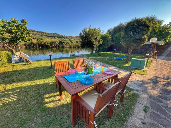 Exclusive House On The River In The Center Of Bosa - Private Garden And Parking - Bosa
