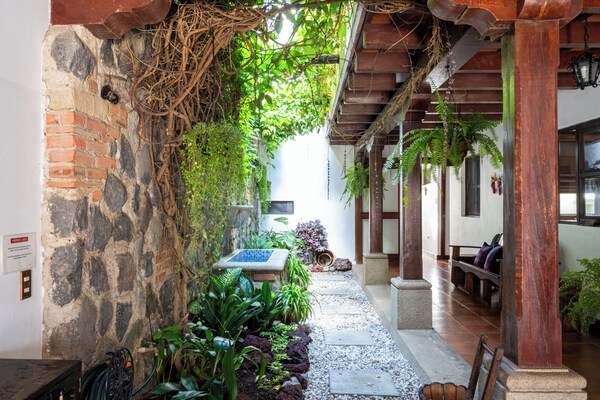 4 Bedroom Home In Pristine Condo, 24hr Security, Stunning Views, Private Terrace - Antigua Guatemala
