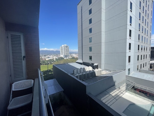Charming, Urban & Safe 630 Retreat Near Downtown - 聖荷西