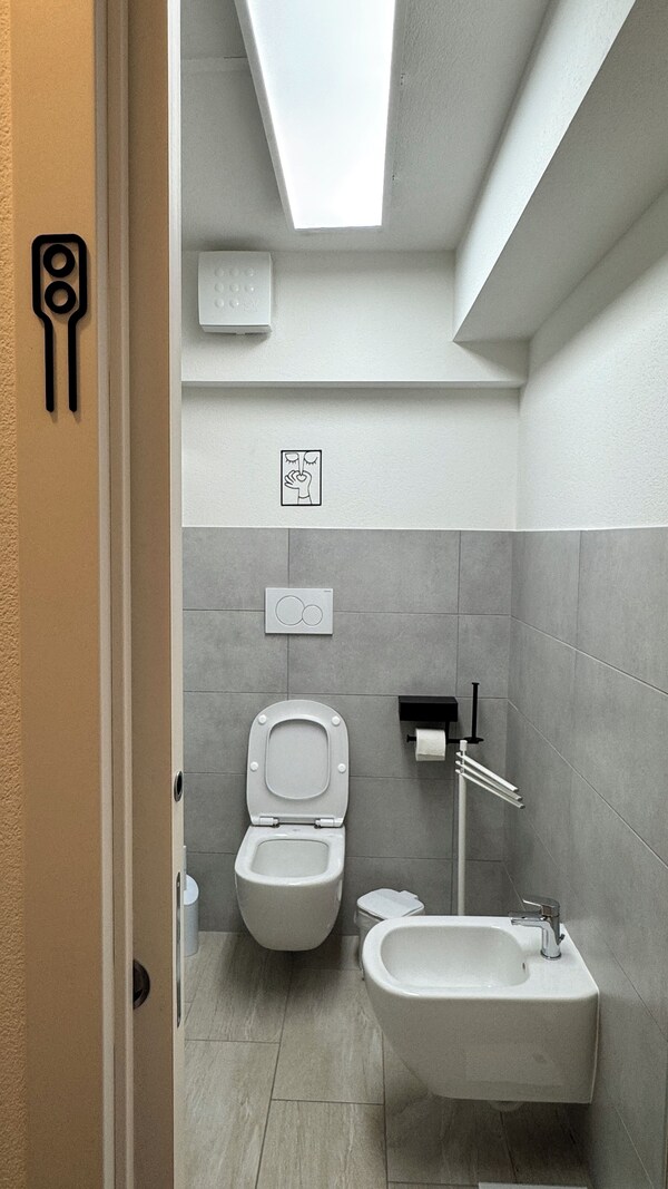 Doppelzimmer 52m2 Mit Küche - Bellinzona