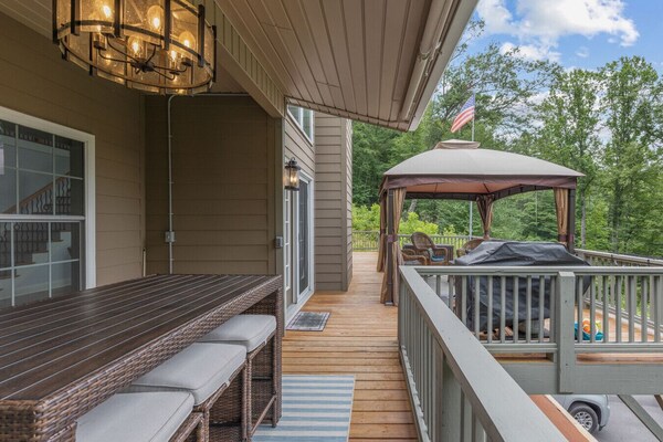 Lake Access With Mountain Views! - Cashiers, NC