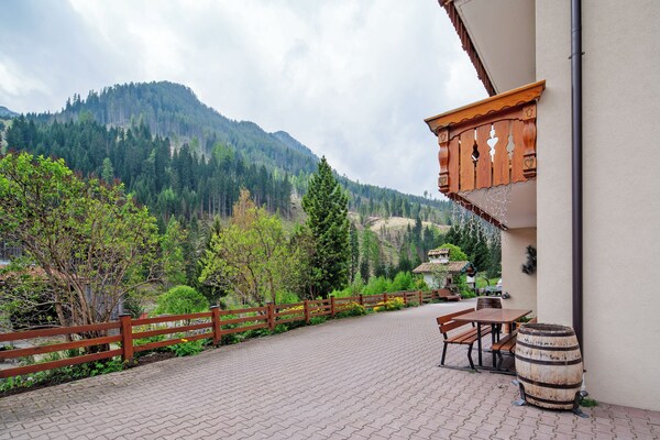 Apartment 'Alfèver- Aurone' With Shared Terrace And Wi-fi - Arabba