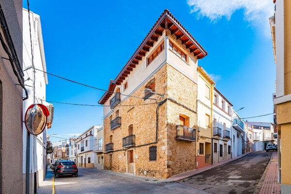 Maison Sur Les Montagnes 'Virginia' Avec Vue Sur Les Montagnes Et Balcon - Tírig