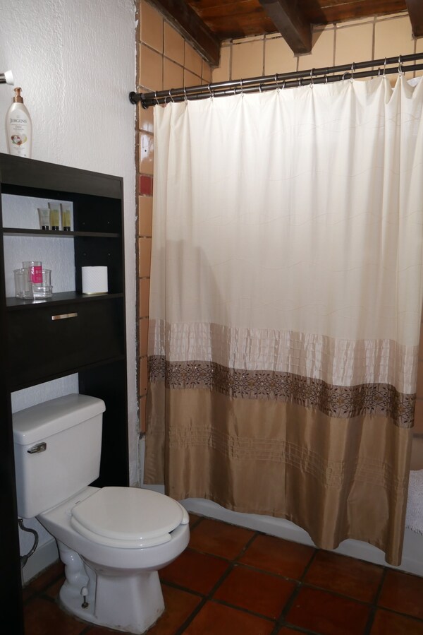 Charming 2-bedroom House With Wifi In San Antonio Del Mar - Rosarito