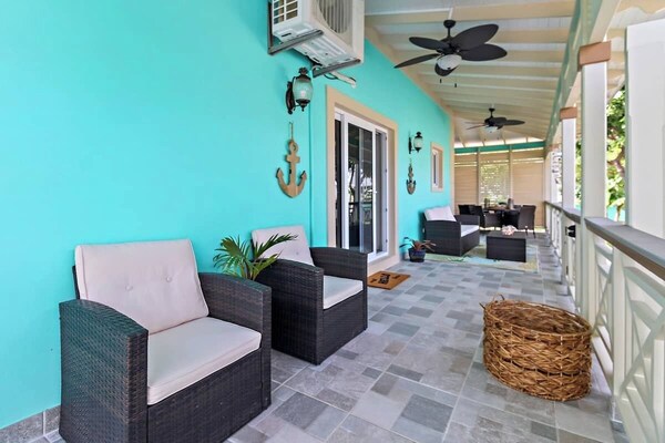 New Luxe Prive Caribbean Cottage In The Bahamas With Canal Access! - Nassau