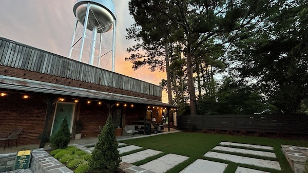 Supercool 2-bedroom Modern Rustic Loft In Downtown Eatonton, Near Lake Oconee - Eatonton, GA