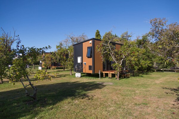 Applewood Cabin 2 By Tiny Away - New Zealand