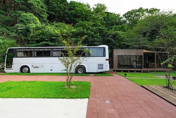 Bus House3 People1 Night 2 Meals And Free Drinksrecommended For Couples And Friends / Sumoto City Hyōgo - Japán