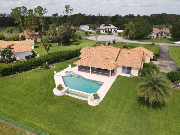 Citrus Breeze - So Private! - Groveland, FL