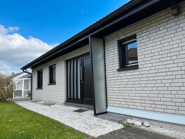 Appartement 'Pusteblume, 70 Qm' Avec Terrasse Privée, Jardin Partagé Et Wi-fi - Plettenberg