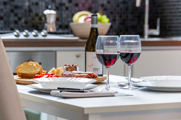 Bellissima Villa Indipendente Per 4 Persone Con A/c, Wifi, Tv E Animali Ammessi - Rozzano