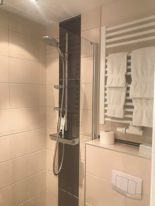 Klein & Fein, 2 Zimmer Appartement 2 Min. Zum Romantischen Rhein - Bad Breisig
