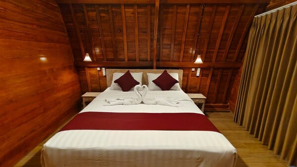 Green Pacing Lodge - Sidemen