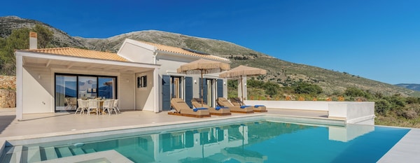 Ionian Infinity Villa - Agia Effimia