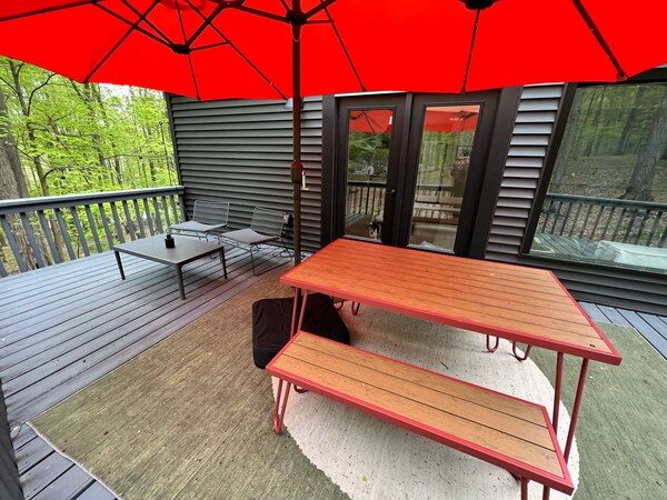 Serene And Modern Woodland Retreat, Hudson Valley & Catskills - Middletown, NY