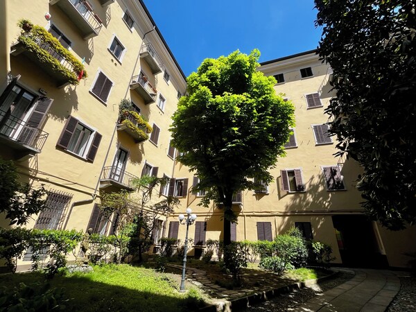 Welcome To Casa Meraviglia, An Oasis Of Peace In The Beating Heart Of Turin. - Turín