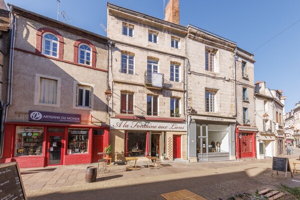 Lalcôve Bourbonnaise - Au Coeur De Montluçon - Montluçon